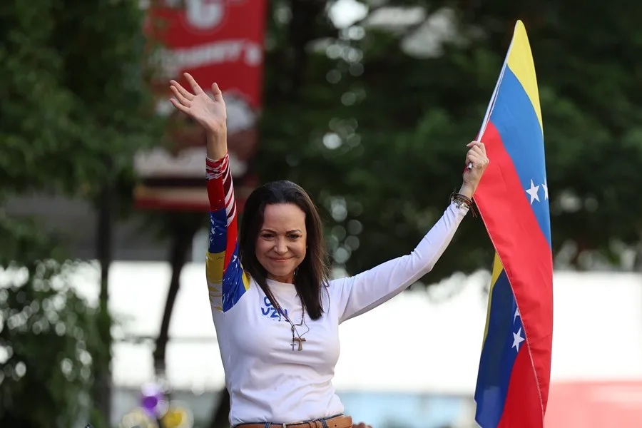 Corina Machado emplaça els veneçolans a aprofitar l'enderrocament de ...